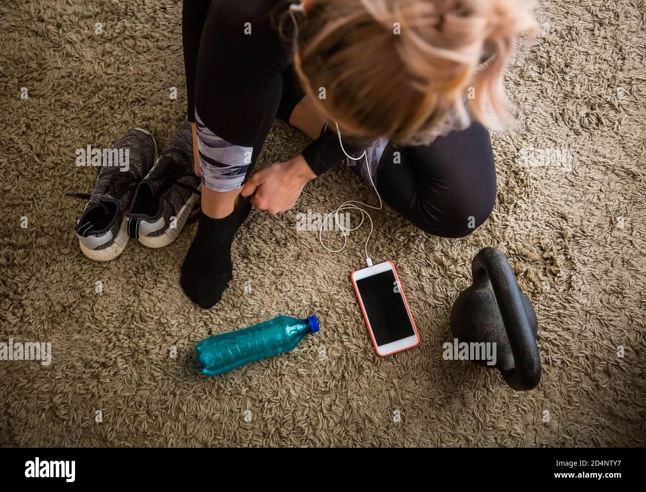 Getting dressed gym hi-res stock photography and images - Alamy
