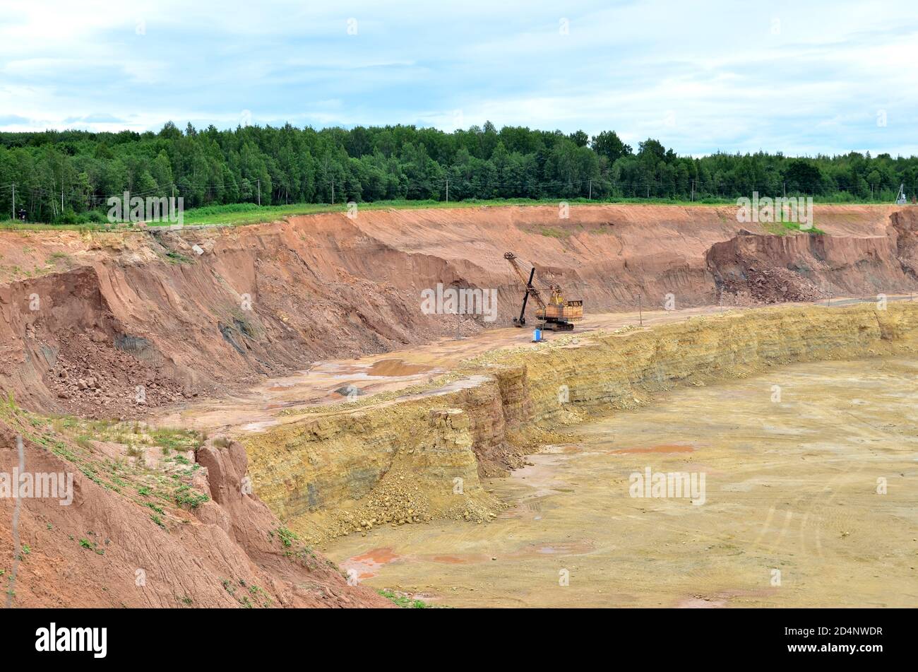 Hydraulic shovel biggest hi-res stock photography and images - Alamy