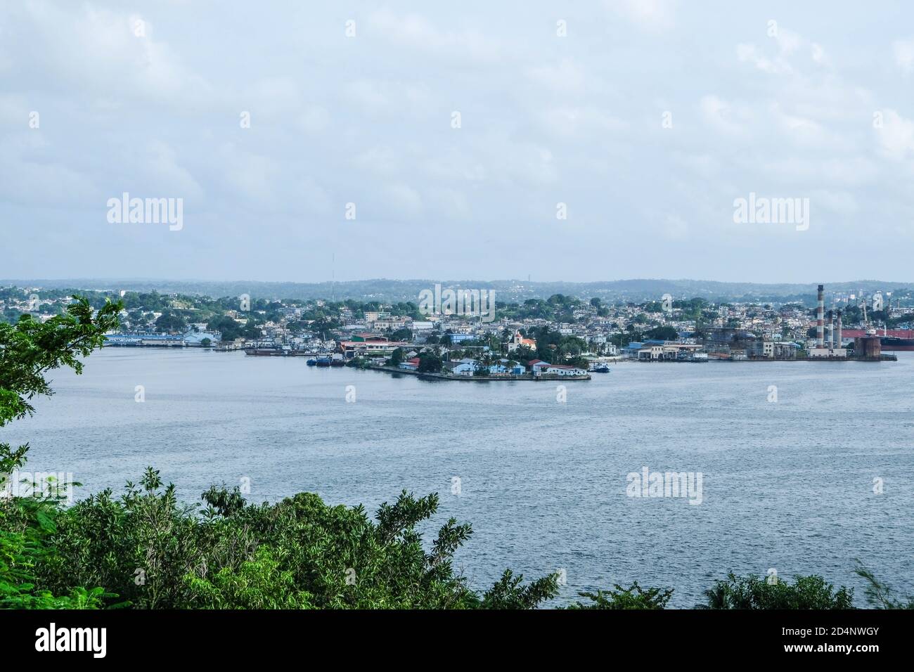 Overview and panorama of Havana Cuba from the riverside Stock Photo - Alamy