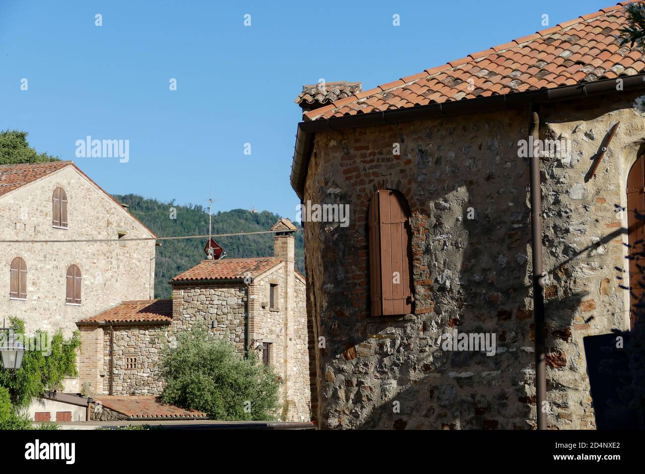 View of the village of Arqua Petrarca Stock Photo - Alamy