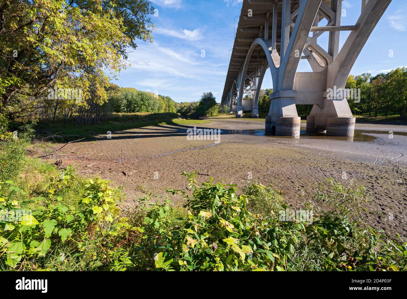 highway 55 or mendota bridge spanning fort snelling state park in saint ...