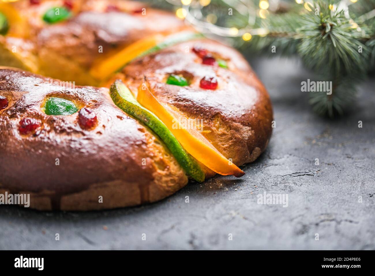 Three kings cake hi-res stock photography and images - Alamy