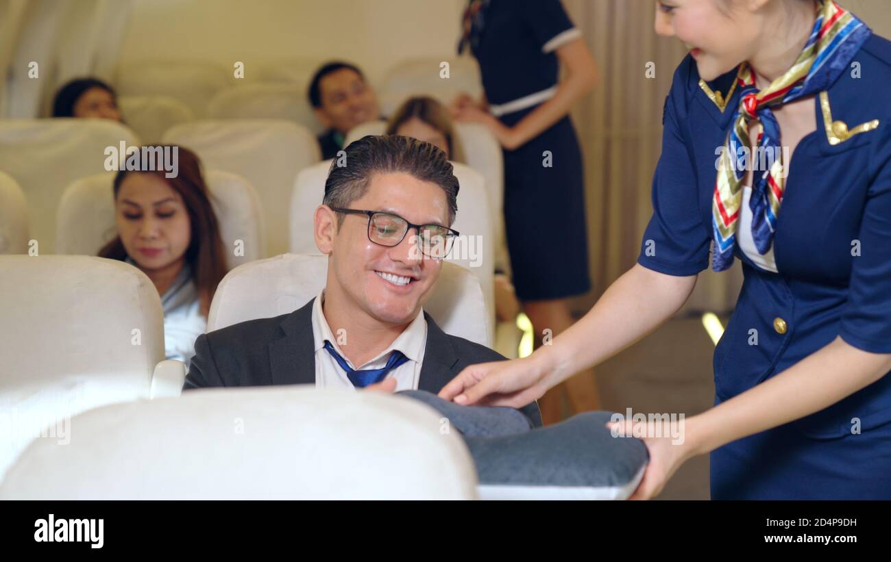 Night flight cabin crew hi-res stock photography and images - Alamy