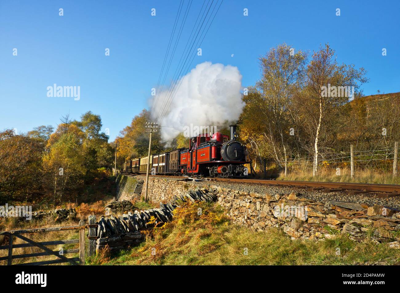 Double Fairlie steam locomotive approaching Campbells Platform ...