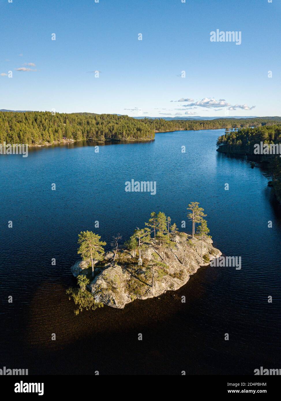 Island in the middle of lake hi-res stock photography and images - Alamy
