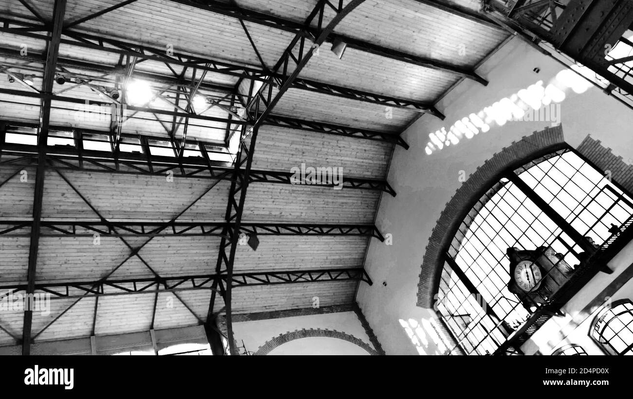 White factory ceiling hi-res stock photography and images - Alamy