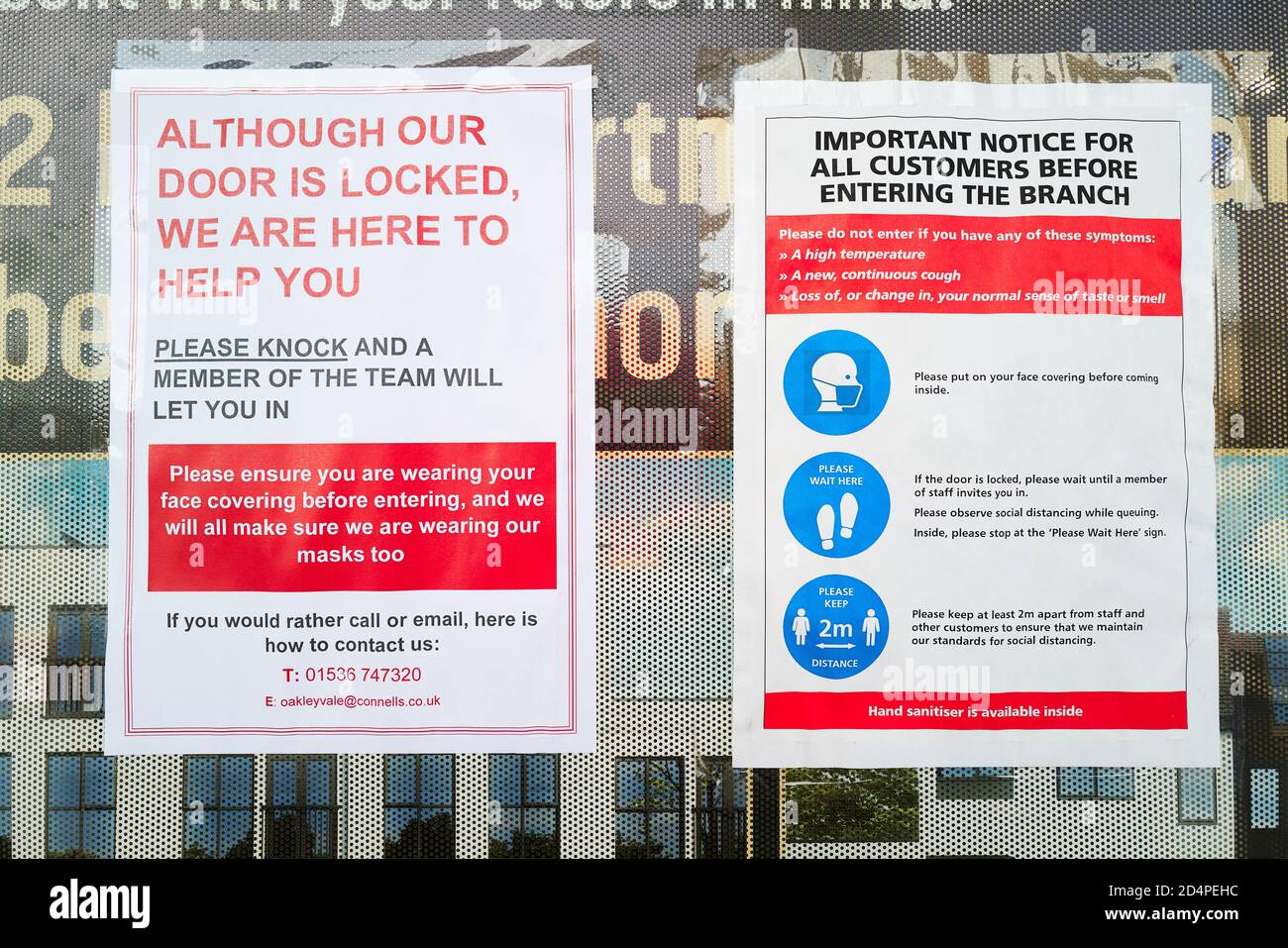 Shop door open help hi-res stock photography and images - Alamy