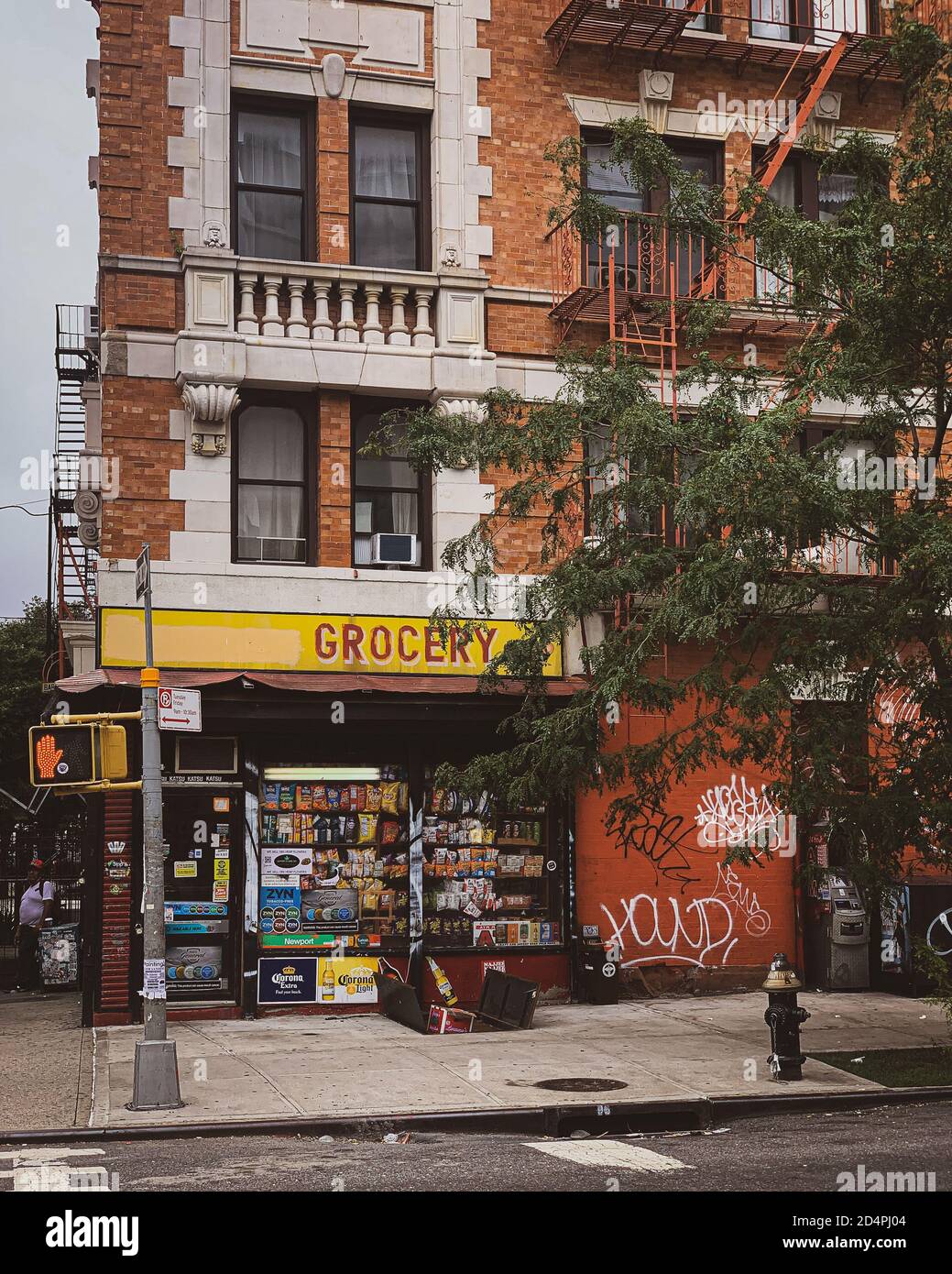Corner deli in Williamsburg, Brooklyn, New York City Stock Photo - Alamy