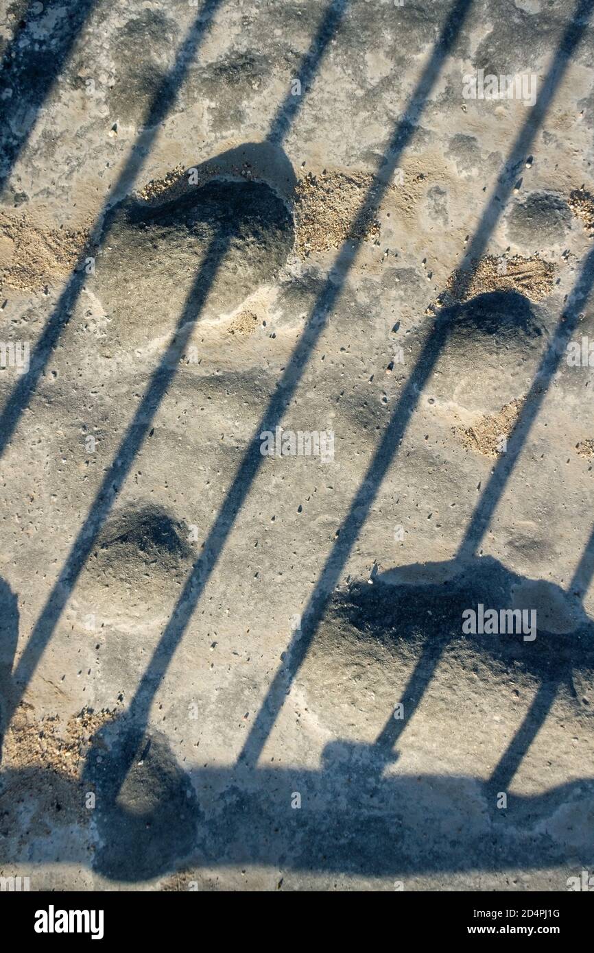 Dirty pedestrian path hi-res stock photography and images - Alamy