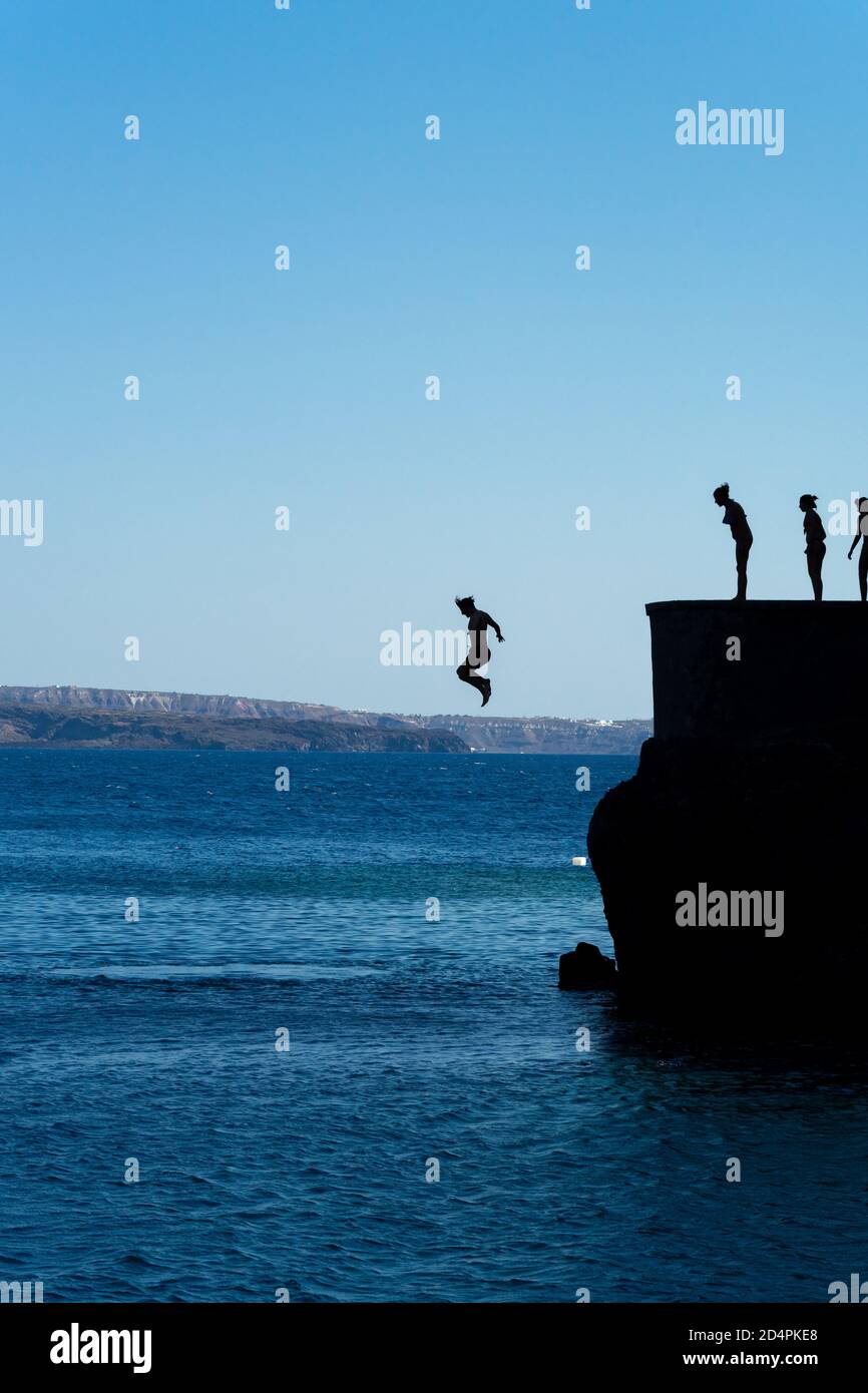Cliff jump hi-res stock photography and images - Alamy