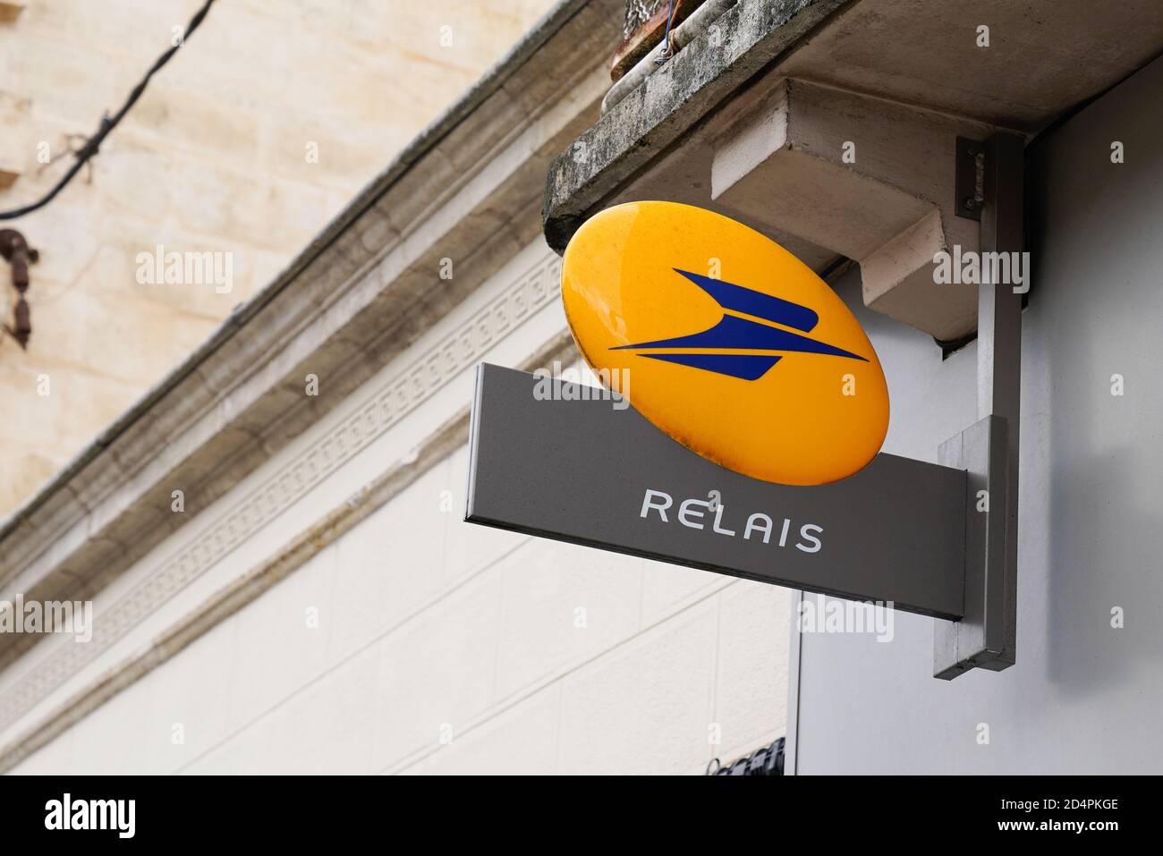 French post office logo hi-res stock photography and images - Alamy