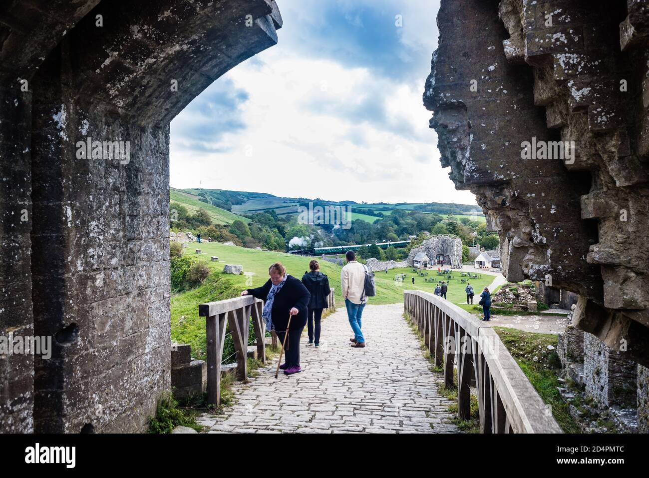 Corfe Castle. A medieval fortress Stock Photo - Alamy