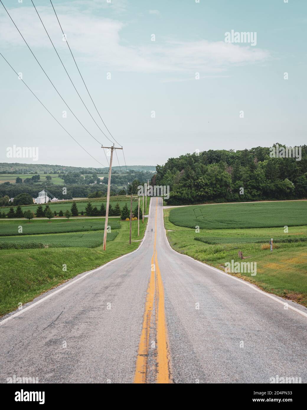 Country road in spring hi-res stock photography and images - Alamy