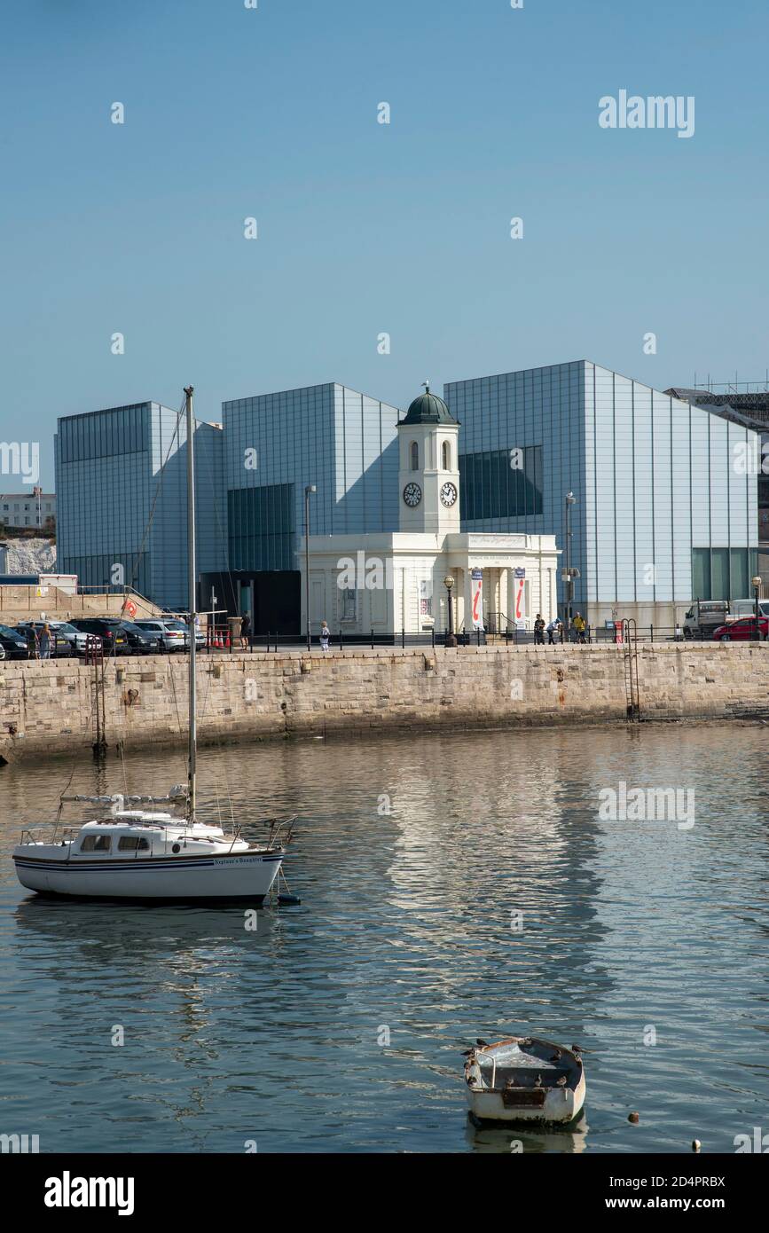Margate high tide hi-res stock photography and images - Alamy
