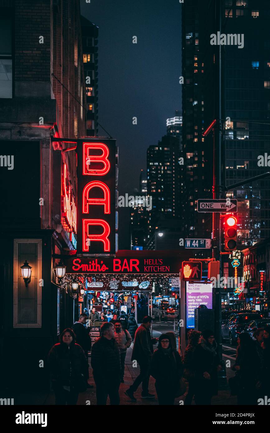 Smiths Bar neon sign at night in Hells Kitchen, Manhattan, New York ...
