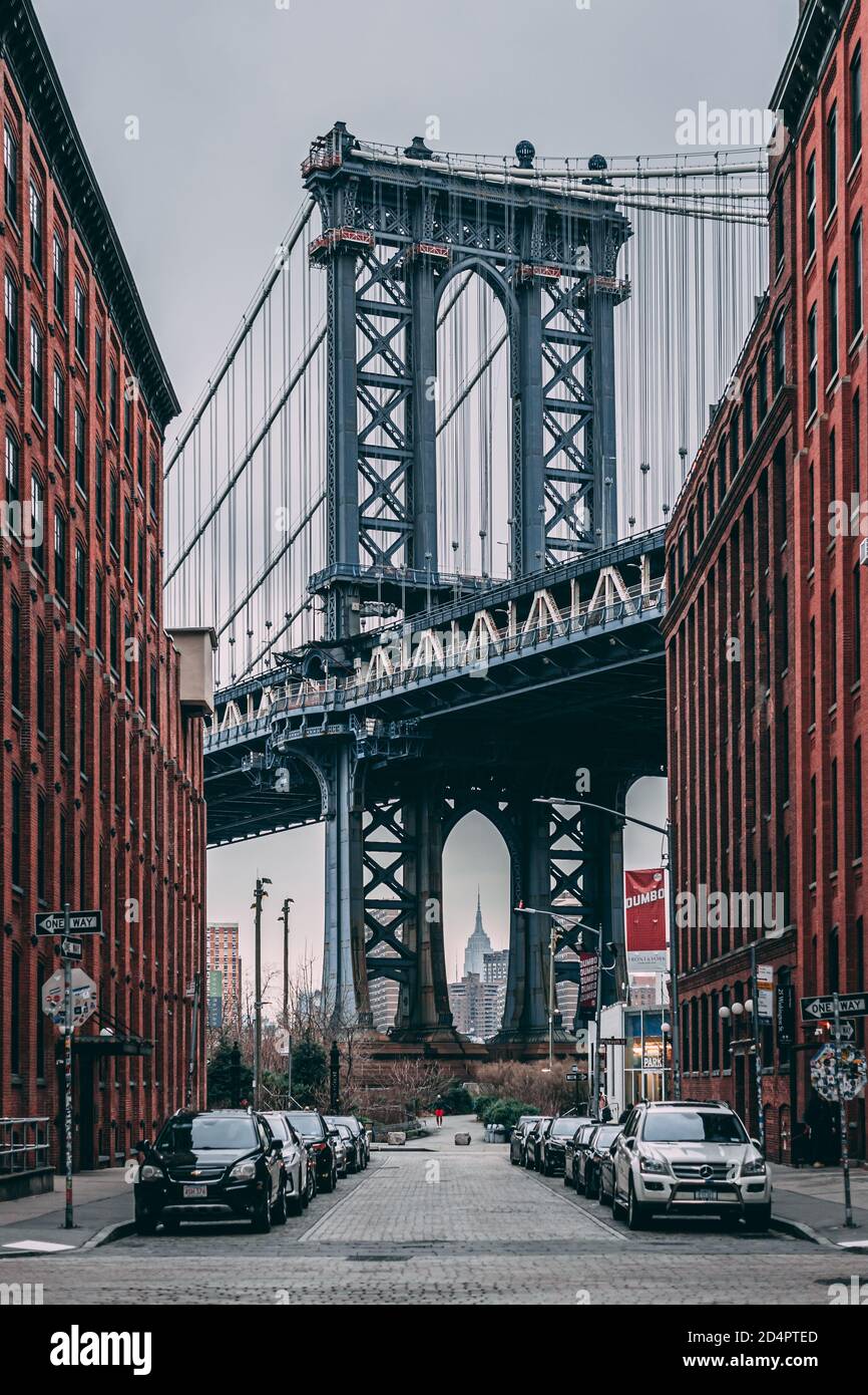 Washington Street and the Manhattan Bridge in DUMBO, Brooklyn, New York ...