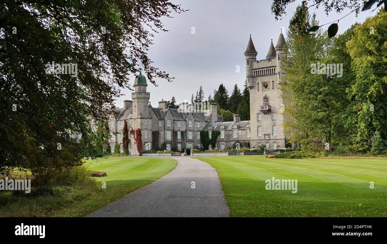 Lake balmoral hi-res stock photography and images - Alamy