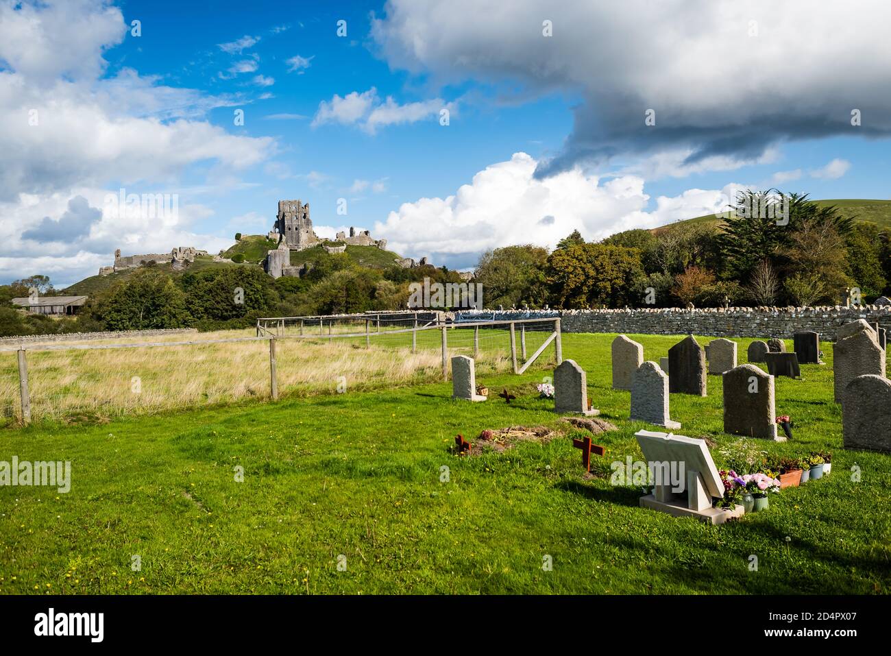 Corfe castle cemetery england hi-res stock photography and images - Alamy