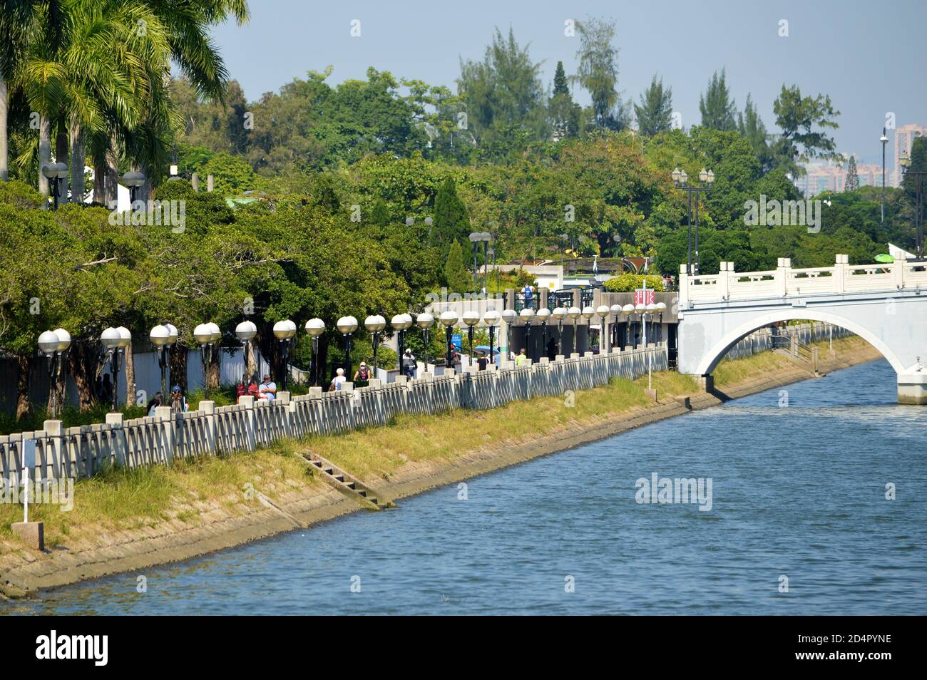 Shing globe hi-res stock photography and images - Alamy