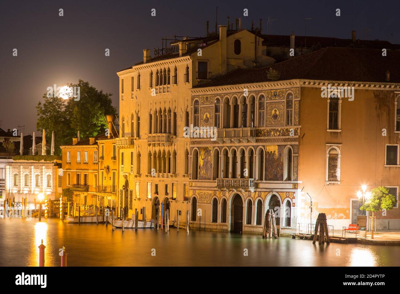 Full moon renaissance hi-res stock photography and images - Alamy