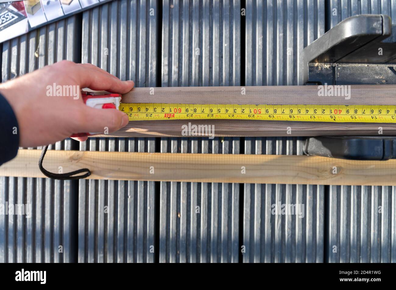 Measuring box construction hi-res stock photography and images - Alamy