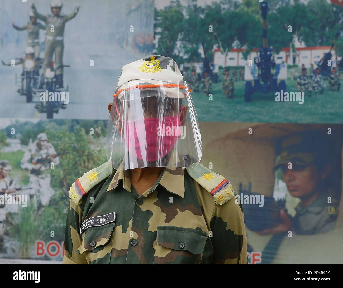 Indo bangla border hi-res stock photography and images - Alamy