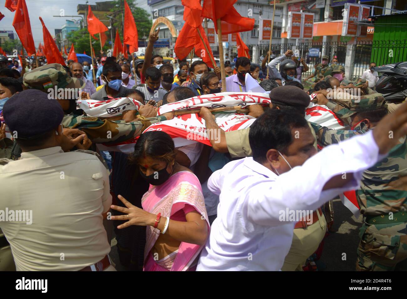 The leaders and supporters of the CPIM (Communist Party of India ...