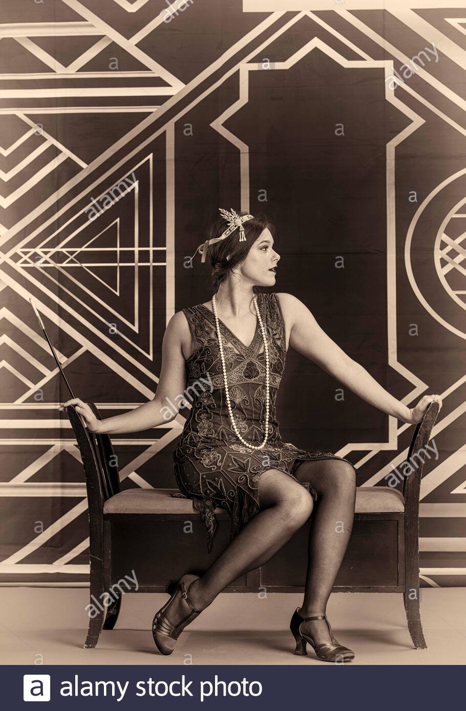 1920s Flapper Art High Resolution Stock Photography and Images - Alamy