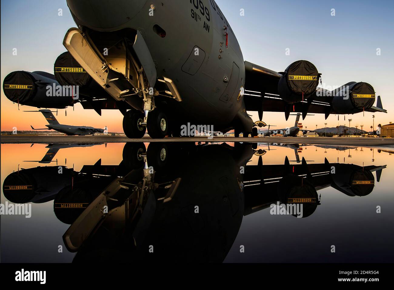 March air reserve base hi-res stock photography and images - Alamy
