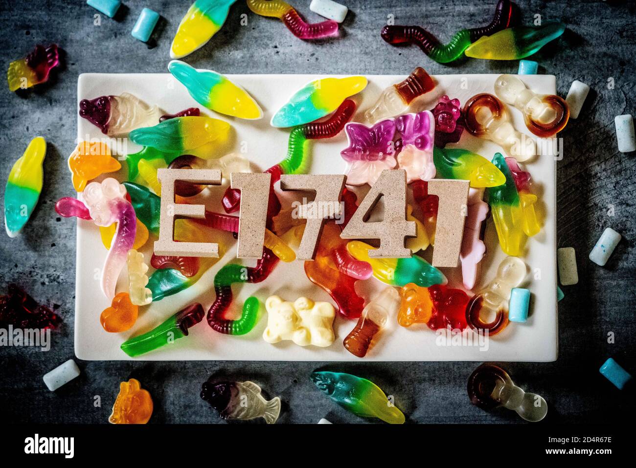 Titanium dioxide hi-res stock photography and images - Alamy