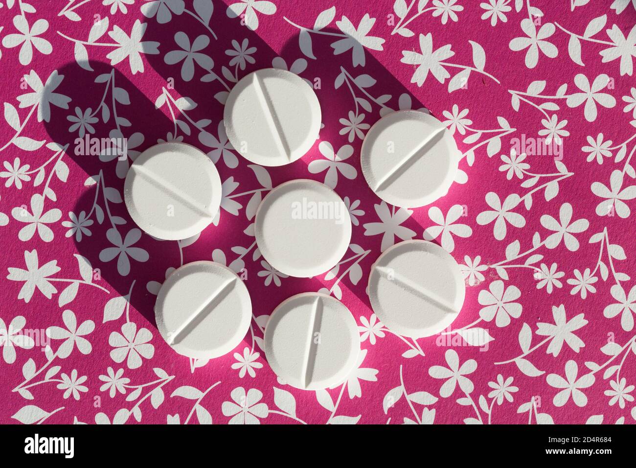 Effervescent tablets hi-res stock photography and images - Alamy