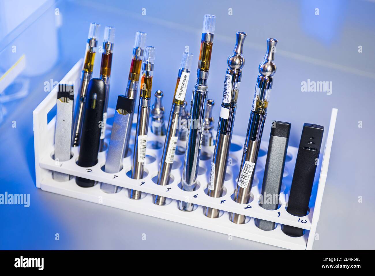 laboratory technician working with electronic cigarettes, Center for ...