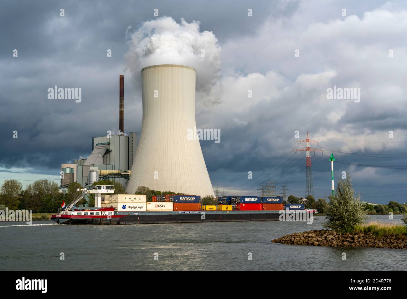 Cooling tower of the coal-fired power plant Duisburg-Walsum, operated ...