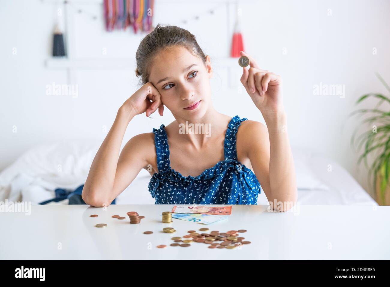 Calculation pocket hi-res stock photography and images - Alamy