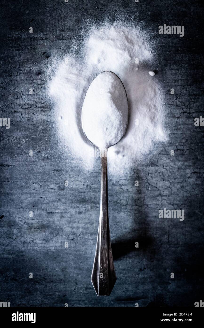 Powder of sodium bicarbonate Stock Photo - Alamy