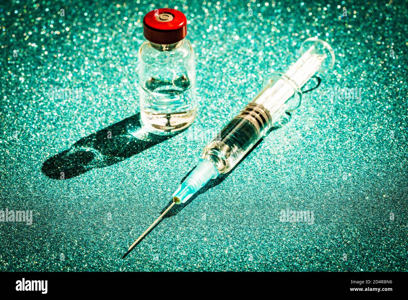 Vials and syringes Stock Photo - Alamy