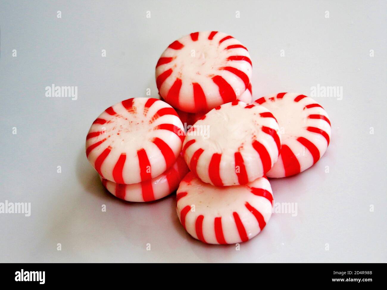 Peppermint candies isolated on a white background Stock Photo - Alamy