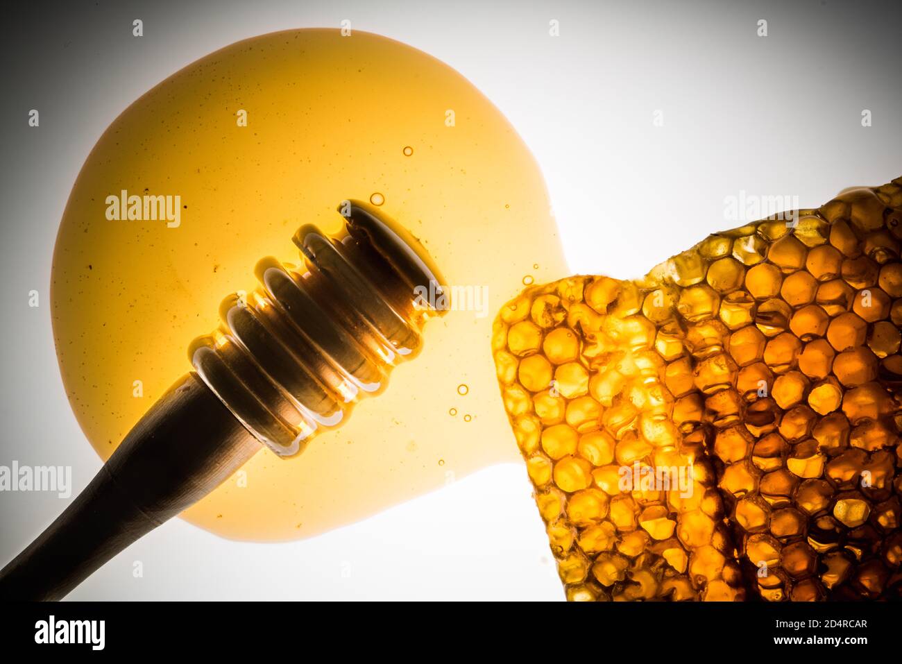 Cells of honeycomb Stock Photo - Alamy