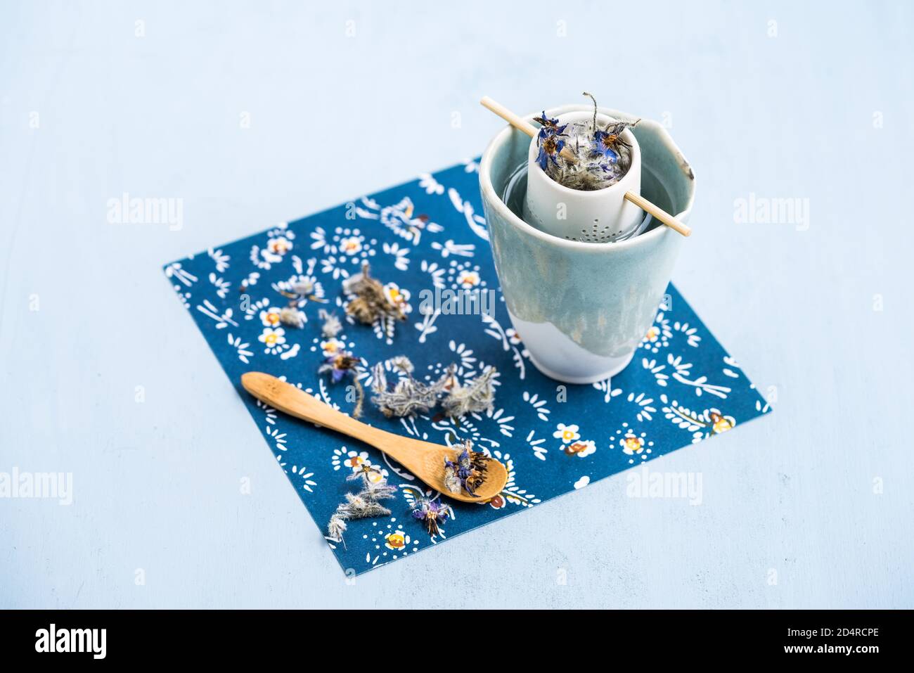 Tea of borage (Borago officinalis Stock Photo - Alamy