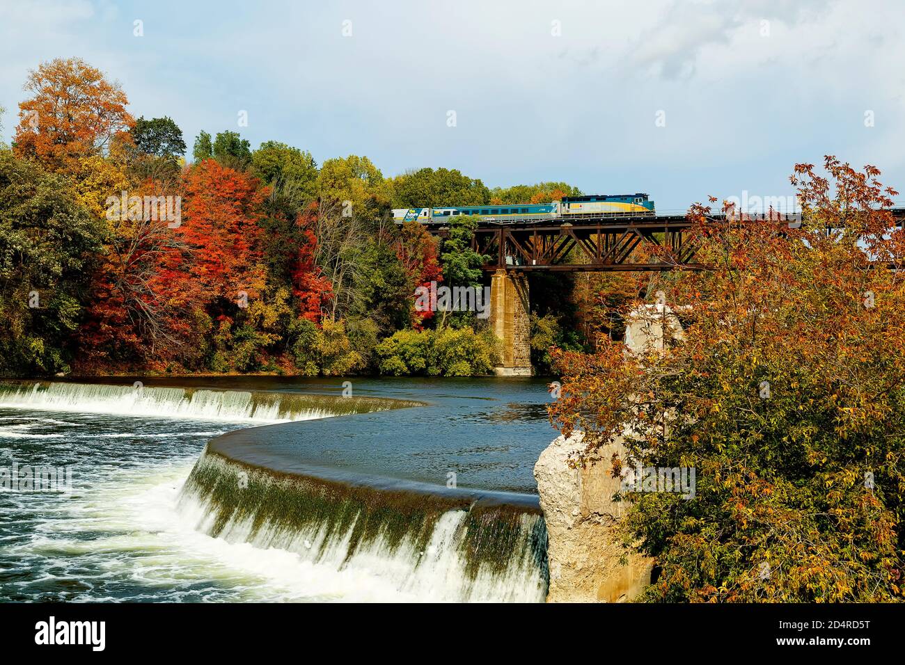 Via rail canadian train hi-res stock photography and images - Alamy