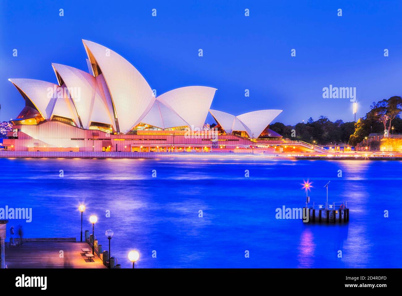 Sydney opera house at sunset hi-res stock photography and images - Alamy
