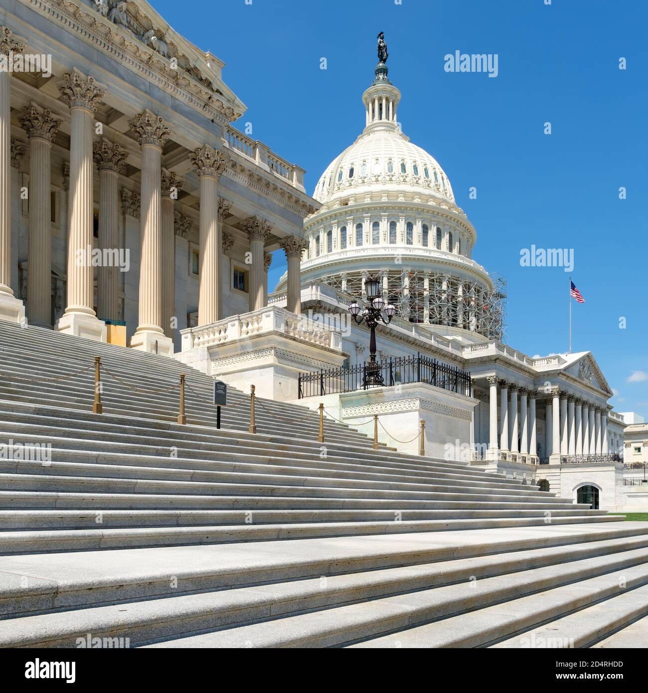 Tourism senate house of representatives hi-res stock photography and ...
