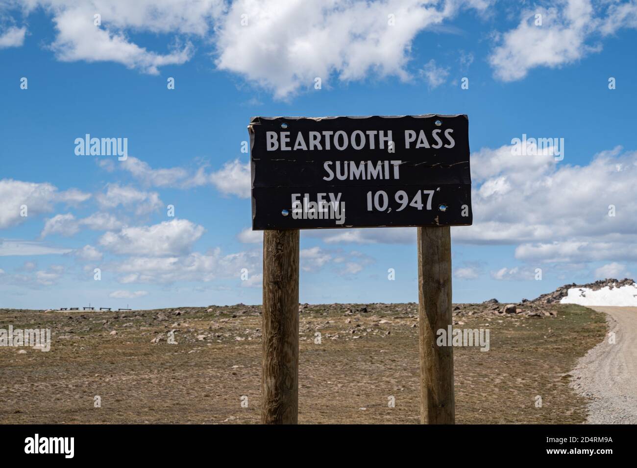 Beartooth Pass Summit sign along the Beartooth Highway Stock Photo - Alamy