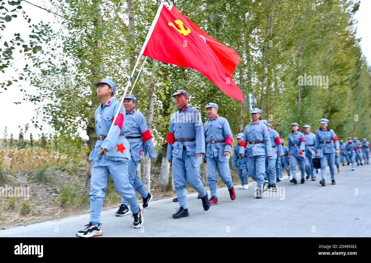Chinese workers and peasants red army hi-res stock photography and ...