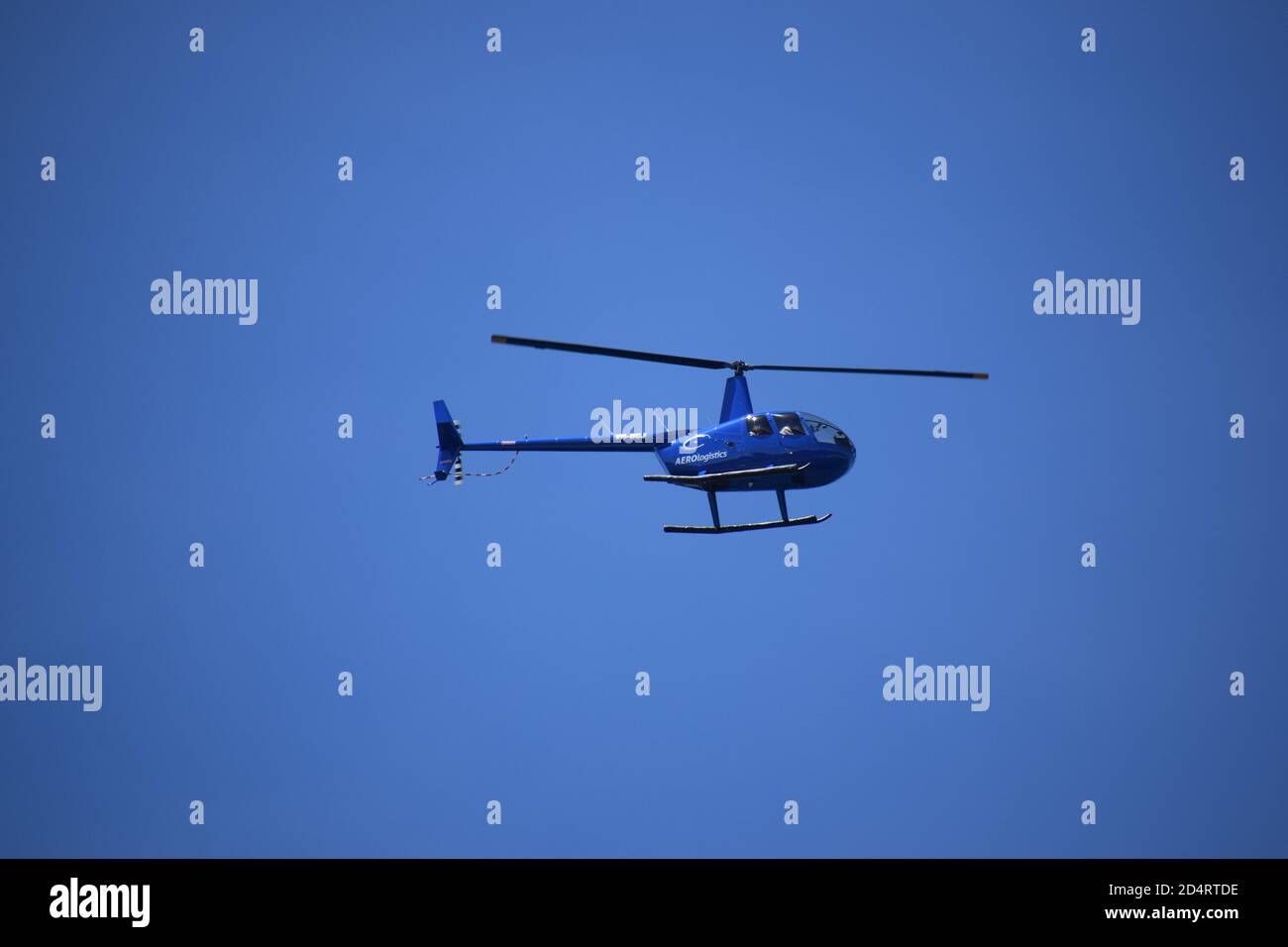 Helicopter fly by hi-res stock photography and images - Alamy
