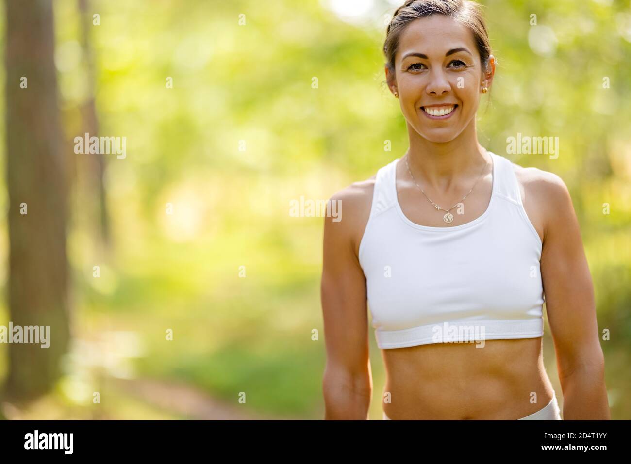 Female athlete body hi-res stock photography and images - Alamy