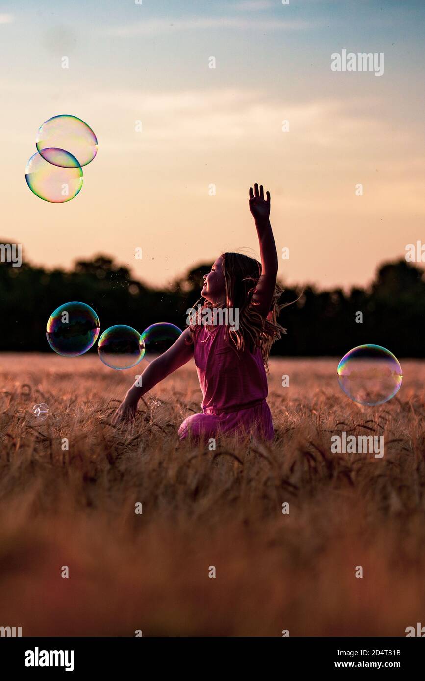 Summer sunshine fun hi-res stock photography and images - Alamy