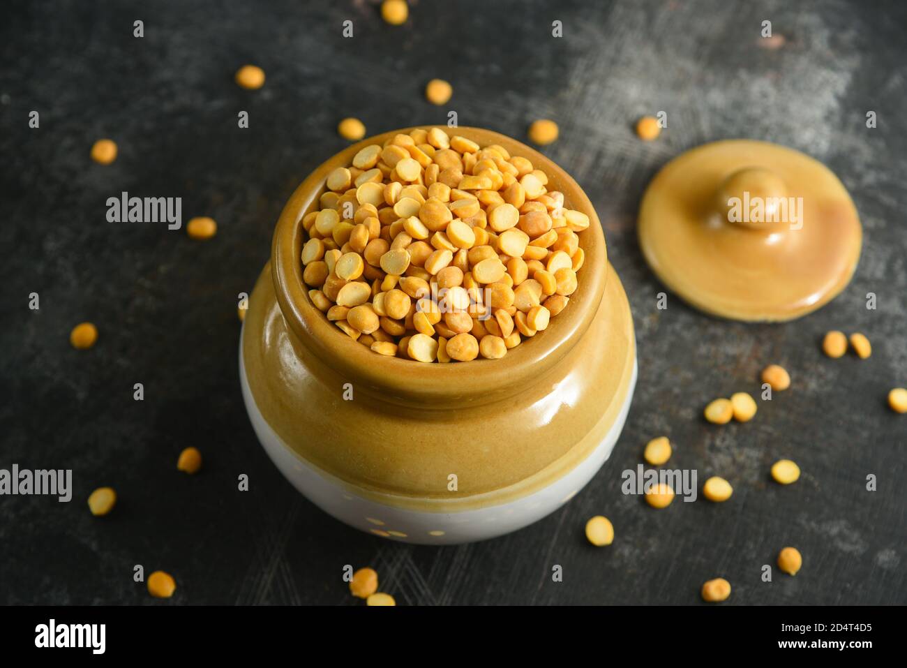 Bengal gram lentils hi-res stock photography and images - Alamy