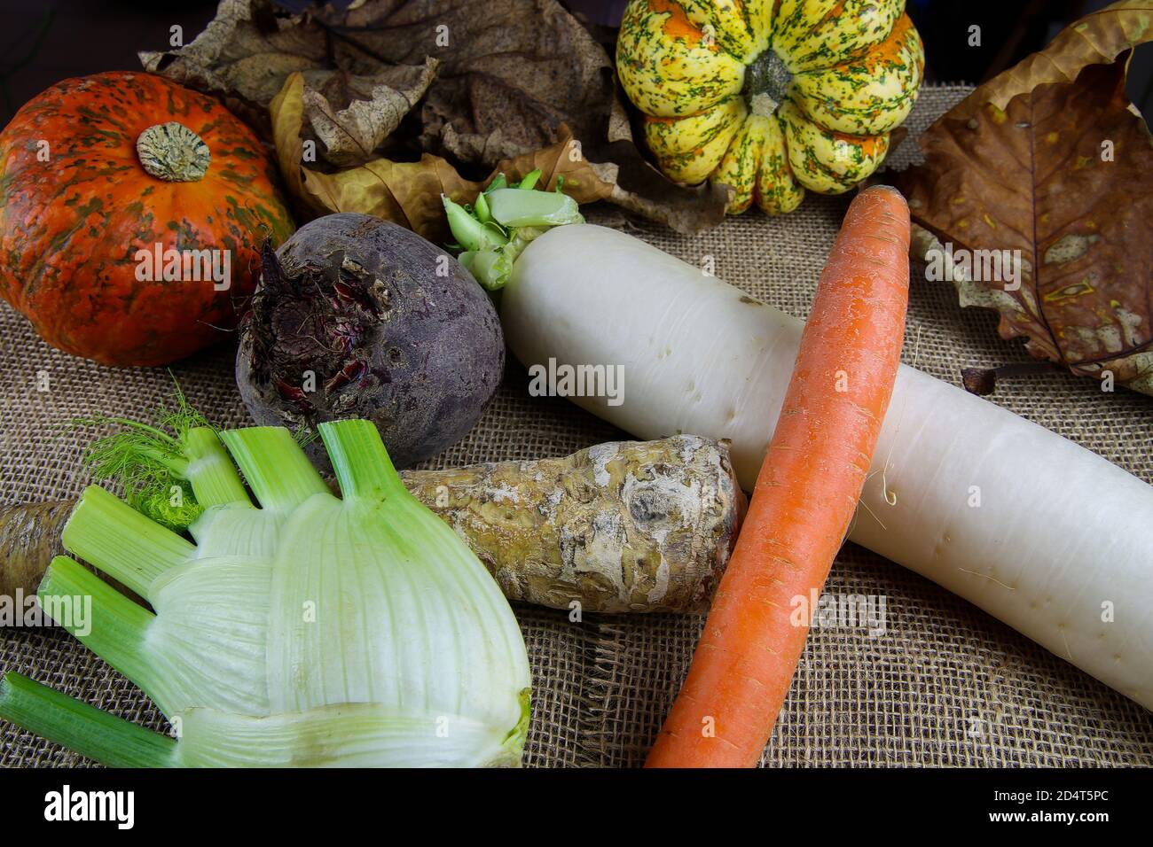 Root vegetables carrot radish hi-res stock photography and images - Alamy