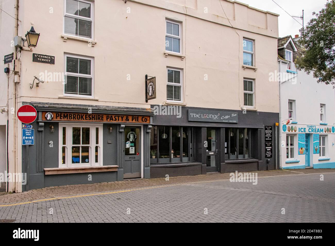 Tenby town centre hi-res stock photography and images - Alamy